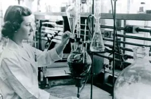 Chemist - DocsTeach