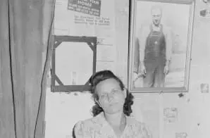 Mrs. Leanore Miller, widow of a miner - DocsTeach