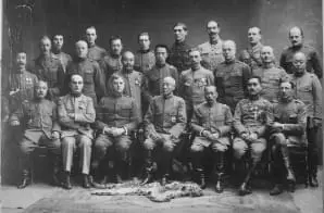 Major General Graves, U.S.A., Gen. Otani, Japanese Army, and Staff ...