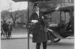 Mrs. L. O. King, Washington's traffic policewoman - DocsTeach