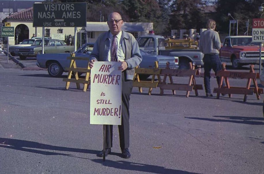 Protest at Moffet Field - DocsTeach