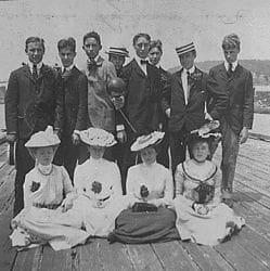Franklin D. Roosevelt, fifth from left, at Muriel Delano Robbins'(first ...
