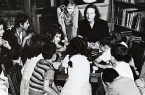 Story Hour in Spanish, Mexico - DocsTeach